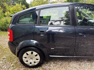 Melns Audi A2 2002 Rīga, ar dzinēja tilpumu 1.40 L un nobraukumu 238 tūkst. km par 3200 €, foto 33 vietnē AUTOMOTO.COM.LV
