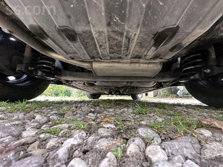 Black Audi A2 2002 in Riga, with an engine capacity of 1.40 L and mileage of 238 thousand km for 2700 €, photo 27 on AUTOMOTO.COM.LV
