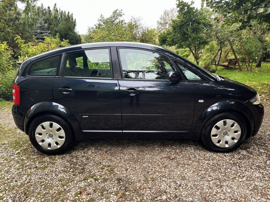 Black Audi A2 2002 in Riga, with an engine capacity of 1.40 L and mileage of 238 thousand km for 2700 €, photo 29 on AUTOMOTO.COM.LV