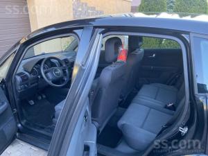 Black Audi A2 2003 in Riga, with an engine capacity of 1.40 L and mileage of 250 thousand km for 2850 €, photo 7 on AUTOMOTO.COM.LV