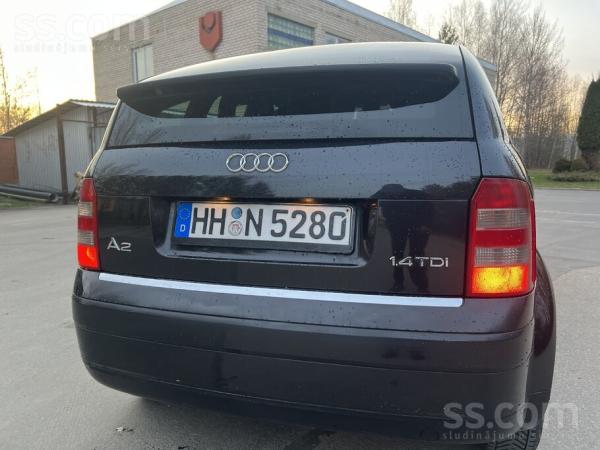 Black Audi A2 2003 in Ludza, with an engine capacity of 1.40 L and mileage of 262 thousand km for 2480 €, photo 6 on AUTOMOTO.COM.LV