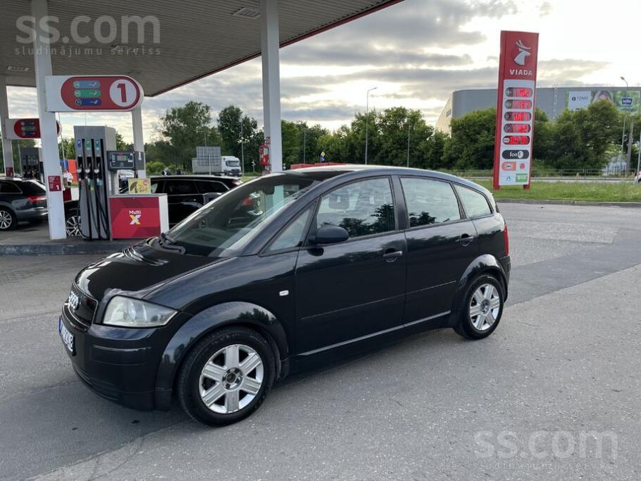 Black Audi A2 2003 in Riga, with an engine capacity of 1.40 L and mileage of 250 thousand km for 2600 €, photo 4 on AUTOMOTO.COM.LV