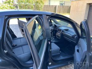 Black Audi A2 2003 in Riga, with an engine capacity of 1.40 L and mileage of 245 thousand km for 2450 €, photo 8 on AUTOMOTO.COM.LV