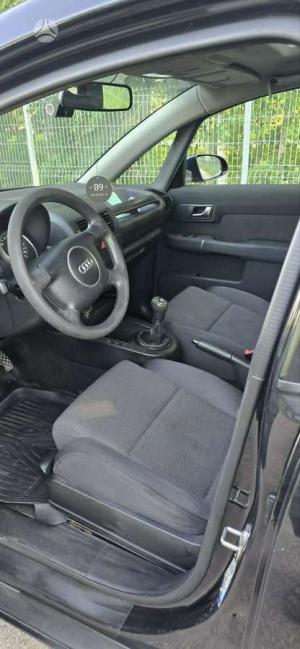 Black Audi A2 2003 in Siauliai, with an engine capacity of 1.42 L and mileage of 254 thousand km for 1500 €, photo 7 on AUTOMOTO.COM.LV