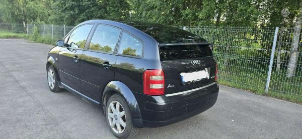 Black Audi A2 2003 in Siauliai, with an engine capacity of 1.42 L and mileage of 254 thousand km for 1500 €, photo 9 on AUTOMOTO.COM.LV