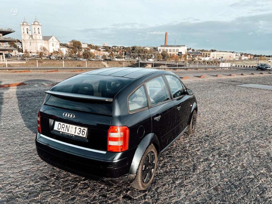Black Audi A2 2004 in Kaunas, with an engine capacity of 1.42 L and mileage of 330 thousand km for 1850 €, photo 4 on AUTOMOTO.COM.LV