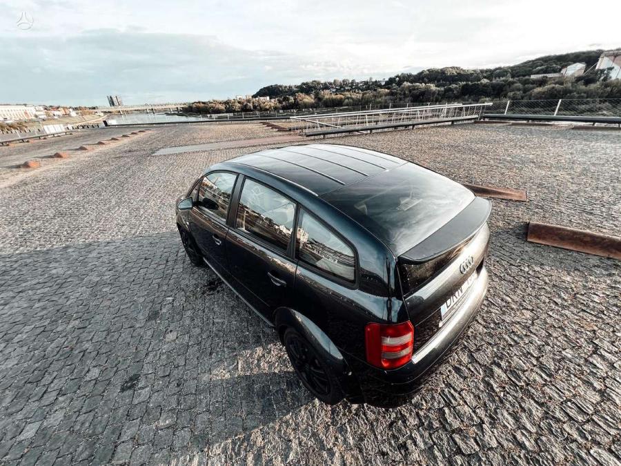 Black Audi A2 2004 in Kaunas, with an engine capacity of 1.42 L and mileage of 330 thousand km for 1850 €, photo 7 on AUTOMOTO.COM.LV