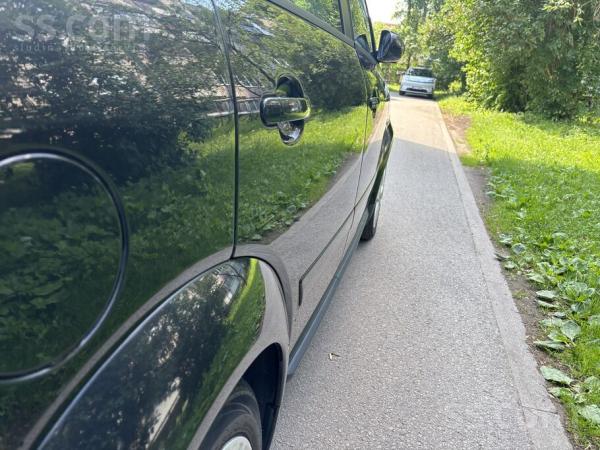 Black Audi A2 2004 in Riga, with an engine capacity of 1.40 L and mileage of 309 thousand km for 2990 €, photo 10 on AUTOMOTO.COM.LV