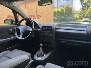 Melns Audi A2 2004 Rīga, ar dzinēja tilpumu 1.40 L un nobraukumu 309 tūkst. km par 2990 €, foto 16 vietnē AUTOMOTO.COM.LV