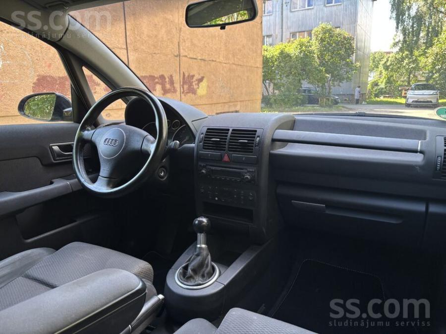 Melns Audi A2 2004 Rīga, ar dzinēja tilpumu 1.40 L un nobraukumu 309 tūkst. km par 2990 €, foto 16 vietnē AUTOMOTO.COM.LV
