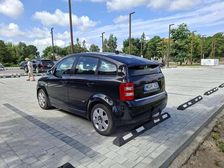 Melns Audi A2 2004 Kauņa, ar dzinēja tilpumu 1.39 L un nobraukumu 216 tūkst. km par 2200 €, foto 7 vietnē AUTOMOTO.COM.LV