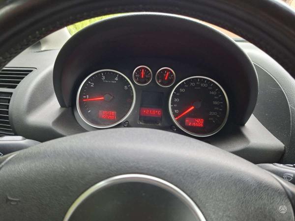 Black Audi A2 2004 in Kaunas, with an engine capacity of 1.39 L and mileage of 216 thousand km for 2200 €, photo 8 on AUTOMOTO.COM.LV