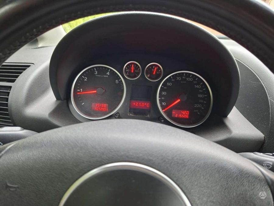 Melns Audi A2 2004 Kauņa, ar dzinēja tilpumu 1.39 L un nobraukumu 216 tūkst. km par 2200 €, foto 9 vietnē AUTOMOTO.COM.LV