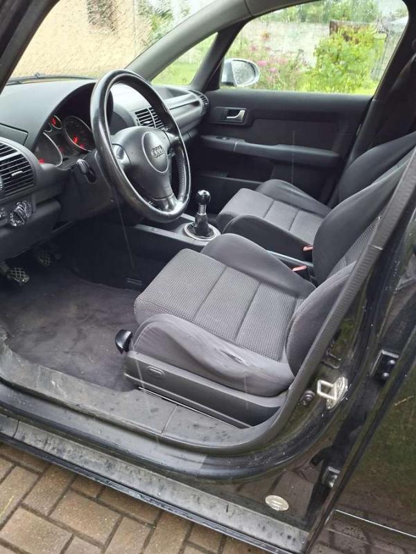 Black Audi A2 2004 in Kaunas, with an engine capacity of 1.39 L and mileage of 216 thousand km for 2200 €, photo 9 on AUTOMOTO.COM.LV