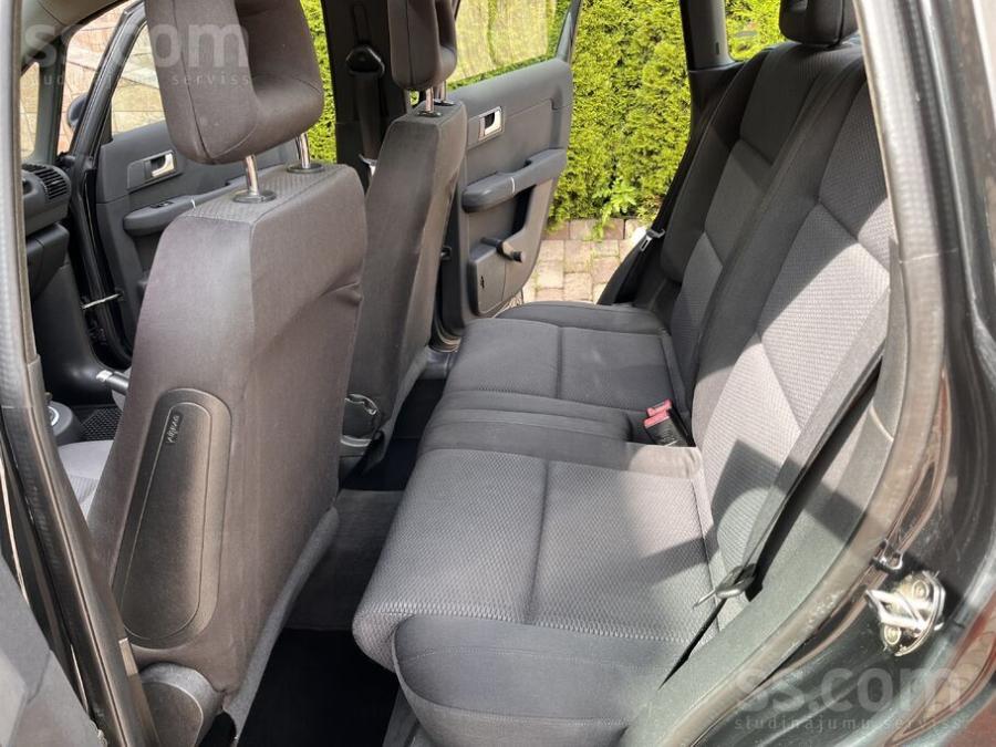 Black Audi A2 2003 in Riga, with an engine capacity of 1.40 L and mileage of 247 thousand km for 2900 €, photo 14 on AUTOMOTO.COM.LV