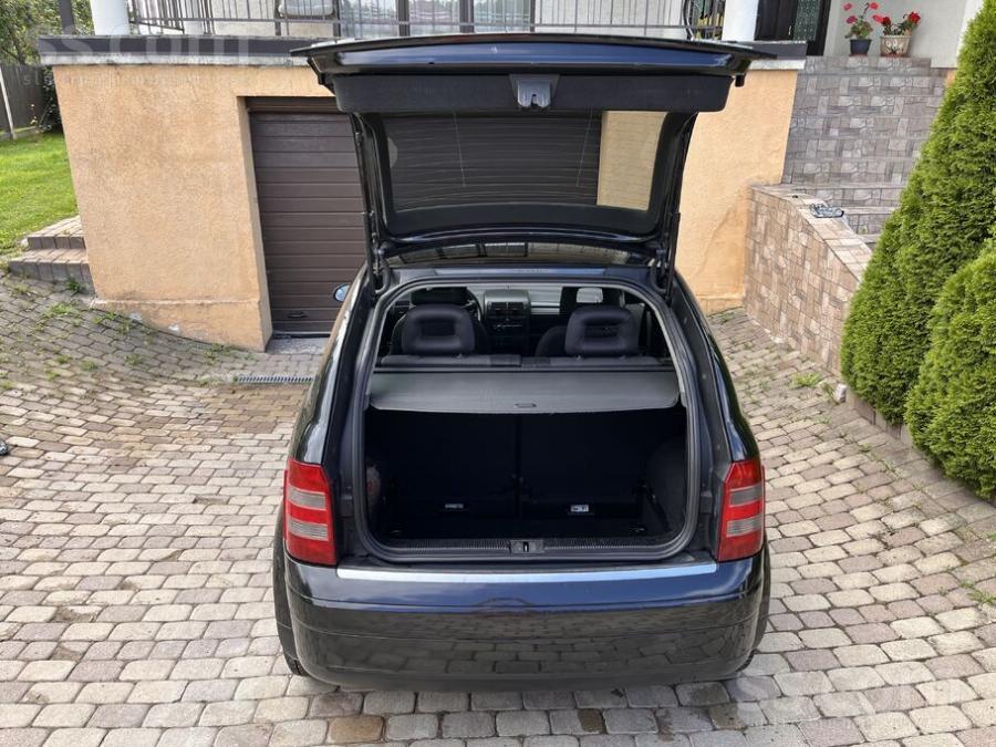 Black Audi A2 2003 in Riga, with an engine capacity of 1.40 L and mileage of 247 thousand km for 2900 €, photo 19 on AUTOMOTO.COM.LV