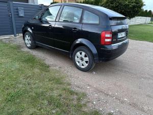 Melns Audi A2 2000 Palanga, ar dzinēja tilpumu 1.40 L un nobraukumu 245 tūkst. km par 1500 €, foto  vietnē AUTOMOTO.COM.LV