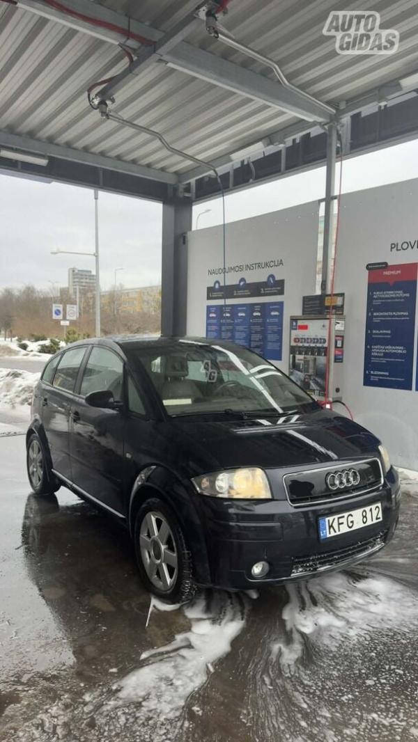 Zils Audi A2 2000 Viļņa, ar dzinēja tilpumu 1.40 L un nobraukumu 239 tūkst. km par 1400 €, foto 1 vietnē AUTOMOTO.COM.LV