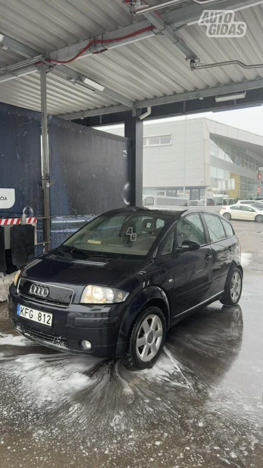 Zils Audi A2 2000 Viļņa, ar dzinēja tilpumu 1.40 L un nobraukumu 239 tūkst. km par 1400 €, foto 6 vietnē AUTOMOTO.COM.LV