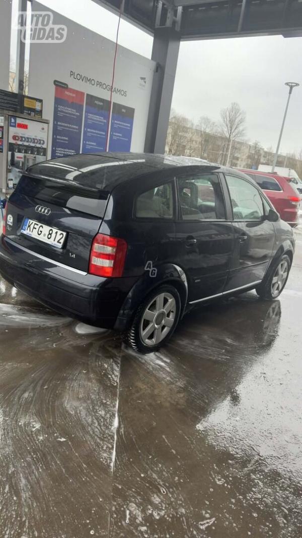 Zils Audi A2 2000 Viļņa, ar dzinēja tilpumu 1.40 L un nobraukumu 239 tūkst. km par 1400 €, foto 8 vietnē AUTOMOTO.COM.LV