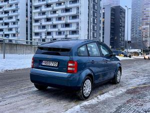 Zils Audi A2 2001 Viļņa, ar dzinēja tilpumu 1.39 L un nobraukumu 219 tūkst. km par 1600 €, foto 5 vietnē AUTOMOTO.COM.LV