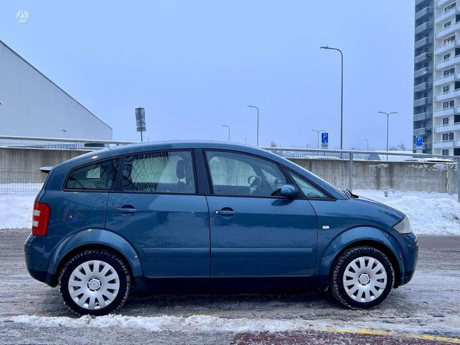 Zils Audi A2 2001 Viļņa, ar dzinēja tilpumu 1.39 L un nobraukumu 219 tūkst. km par 1600 €, foto 6 vietnē AUTOMOTO.COM.LV