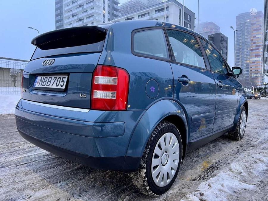 Zils Audi A2 2001 Viļņa, ar dzinēja tilpumu 1.39 L un nobraukumu 219 tūkst. km par 1600 €, foto 10 vietnē AUTOMOTO.COM.LV