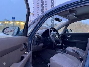 Zils Audi A2 2001 Viļņa, ar dzinēja tilpumu 1.39 L un nobraukumu 219 tūkst. km par 1600 €, foto 21 vietnē AUTOMOTO.COM.LV