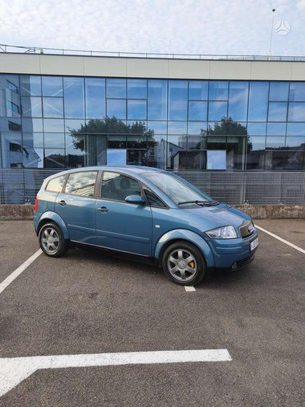 Zils Audi A2 2001 Viļņa, ar dzinēja tilpumu 1.42 L un nobraukumu 402 tūkst. km par 1700 €, foto 1 vietnē AUTOMOTO.COM.LV
