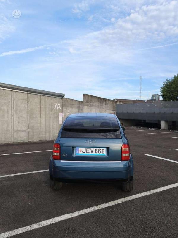 Zils Audi A2 2001 Viļņa, ar dzinēja tilpumu 1.42 L un nobraukumu 402 tūkst. km par 1700 €, foto 4 vietnē AUTOMOTO.COM.LV