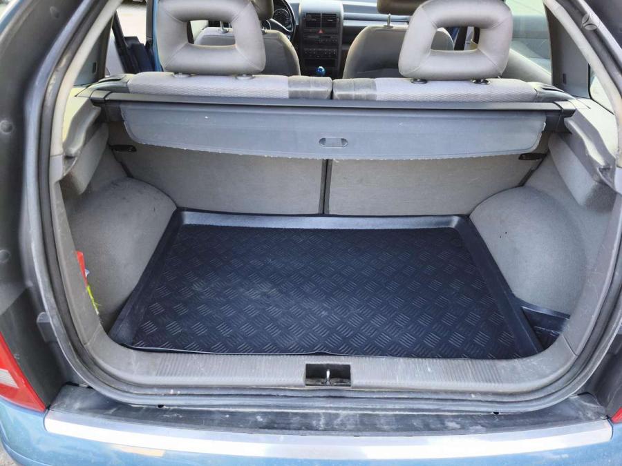Blue Audi A2 2001 in Vilnius, with an engine capacity of 1.42 L and mileage of 402 thousand km for 1700 €, photo 12 on AUTOMOTO.COM.LV