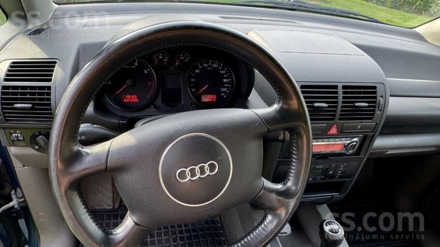 Blue Audi A2 2001 in Ludza, with an engine capacity of 1.40 L and mileage of 289 thousand km for 1900 €, photo 9 on AUTOMOTO.COM.LV