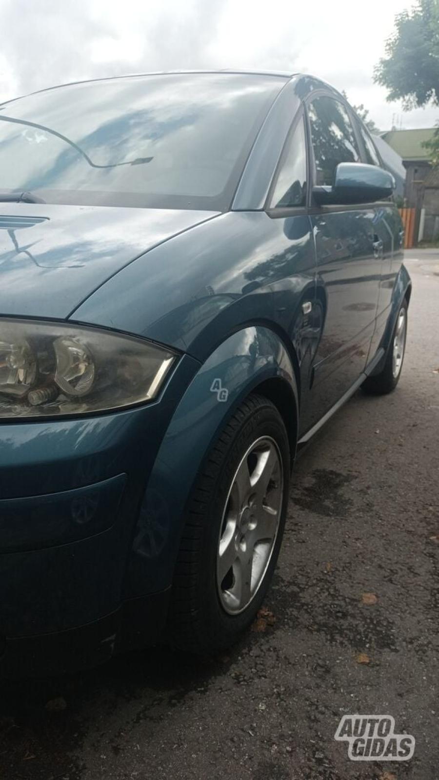Zils Audi A2 2001 Kauņa, ar dzinēja tilpumu 1.40 L un nobraukumu 228 tūkst. km par 1200 €, foto 10 vietnē AUTOMOTO.COM.LV