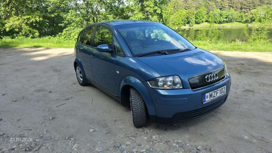 Zils Audi A2 2002 Kauņa, ar dzinēja tilpumu 1.39 L un nobraukumu 275 tūkst. km par 1600 €, foto 1 vietnē AUTOMOTO.COM.LV