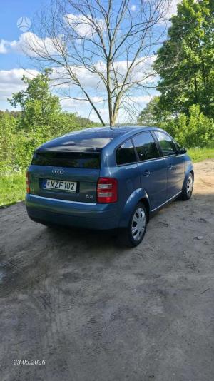 Zils Audi A2 2002 Kauņa, ar dzinēja tilpumu 1.39 L un nobraukumu 275 tūkst. km par 1600 €, foto 5 vietnē AUTOMOTO.COM.LV
