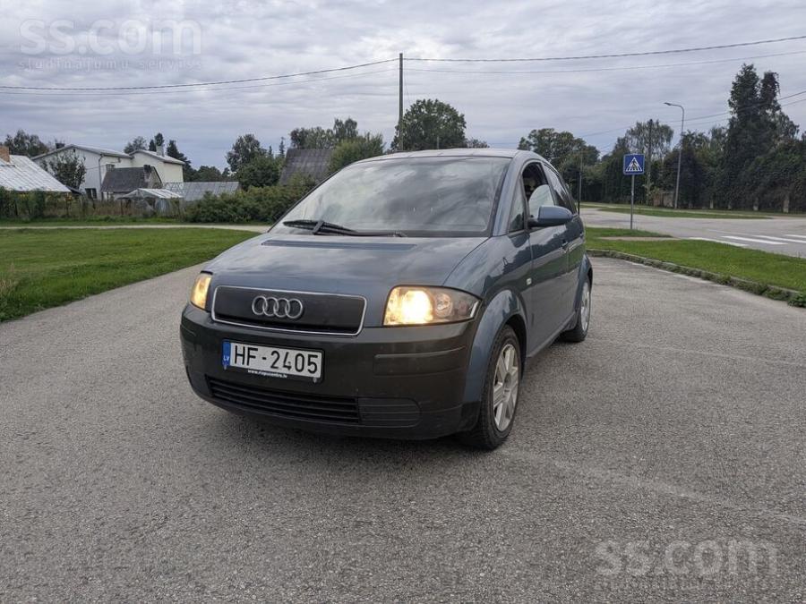 Zils Audi A2 2003 Rīga, ar dzinēja tilpumu 1.20 L un nobraukumu 266 tūkst. km par 2400 €, foto 1 vietnē AUTOMOTO.COM.LV