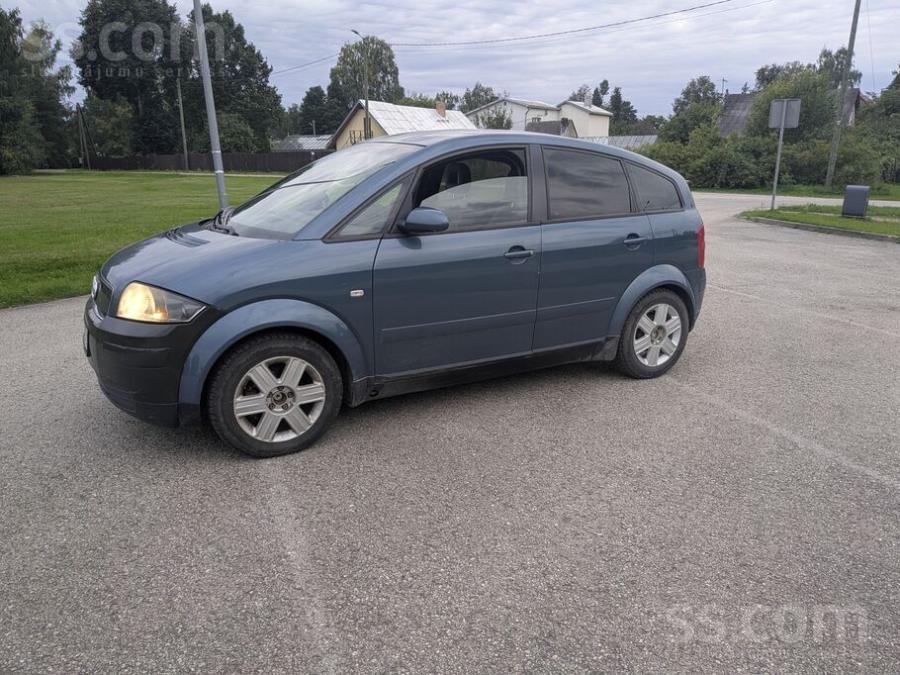 Zils Audi A2 2003 Rīga, ar dzinēja tilpumu 1.20 L un nobraukumu 266 tūkst. km par 2400 €, foto 3 vietnē AUTOMOTO.COM.LV