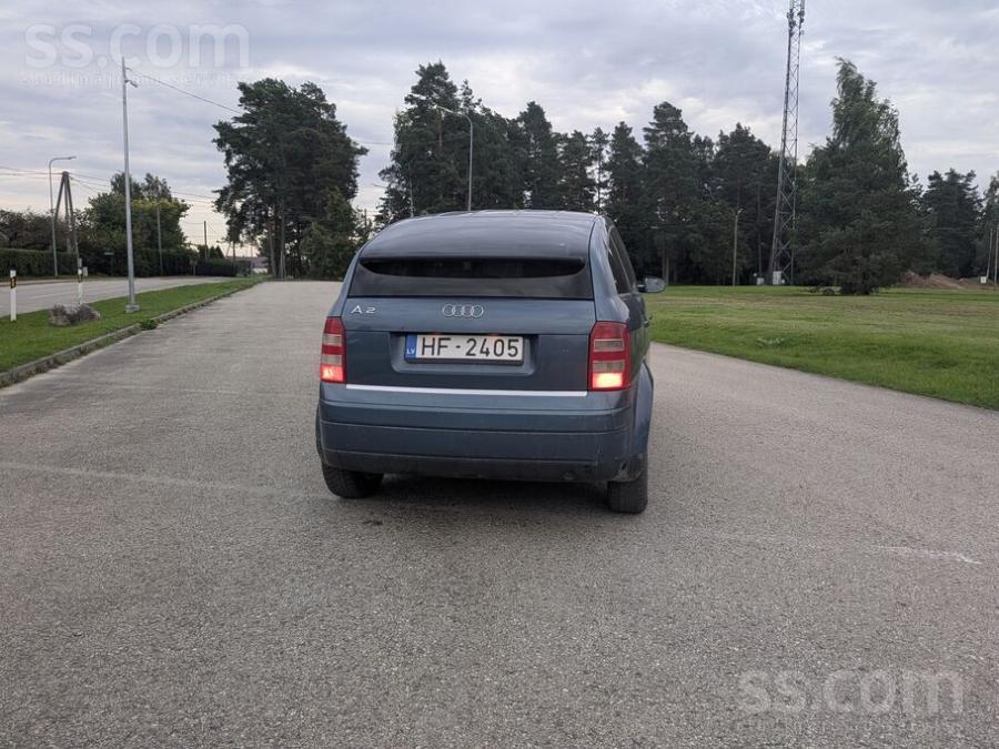 Zils Audi A2 2003 Rīga, ar dzinēja tilpumu 1.20 L un nobraukumu 266 tūkst. km par 2400 €, foto 5 vietnē AUTOMOTO.COM.LV