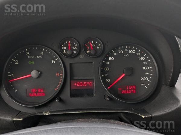 Синий Ауди А2 2003 в Рига, объемом двигателя 1.20 л и пробегом 266 тыс. км за 2400 €, фото 10 на AUTOMOTO.COM.LV