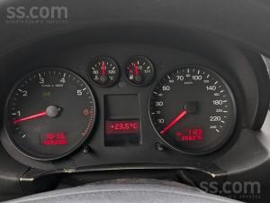Zils Audi A2 2003 Rīga, ar dzinēja tilpumu 1.20 L un nobraukumu 266 tūkst. km par 2400 €, foto 10 vietnē AUTOMOTO.COM.LV