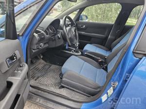 Zils Audi A2 2003 Rīga, ar dzinēja tilpumu 1.40 L un nobraukumu 234 tūkst. km par 1300 €, foto 4 vietnē AUTOMOTO.COM.LV