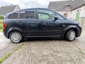 Blue Audi A2 2004 in Kaunas, with an engine capacity of 1.19 L and mileage of 334 thousand km for 2250 €, photo 7 on AUTOMOTO.COM.LV