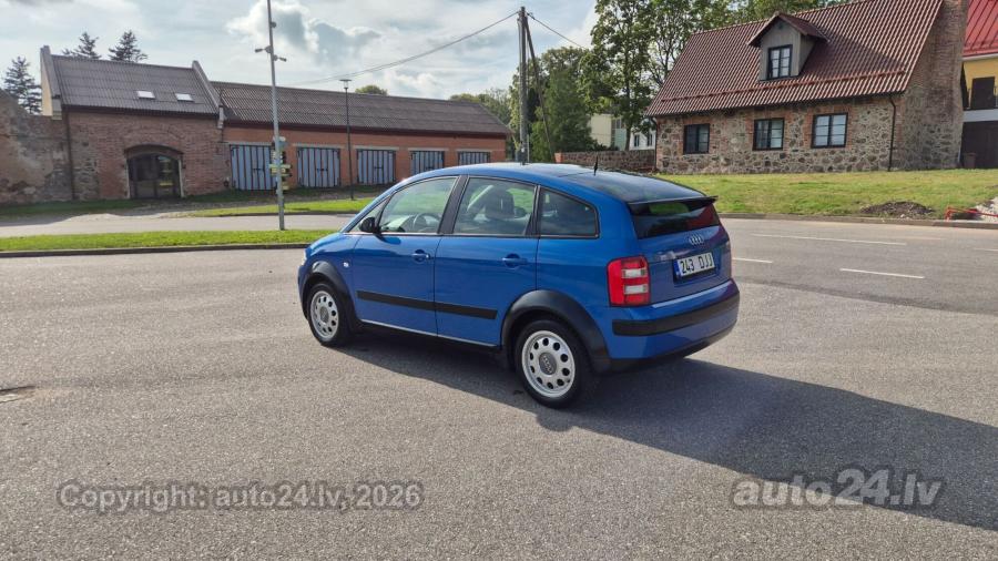 Zils Audi A2 2004 Tartu, ar dzinēja tilpumu 1.60 L un nobraukumu 264 tūkst. km par 4900 €, foto 5 vietnē AUTOMOTO.COM.LV
