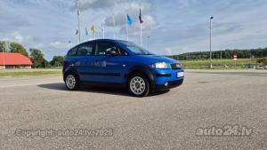 Zils Audi A2 2004 Tartu, ar dzinēja tilpumu 1.60 L un nobraukumu 264 tūkst. km par 4900 €, foto 7 vietnē AUTOMOTO.COM.LV