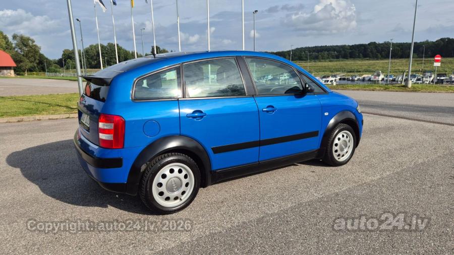 Zils Audi A2 2004 Tartu, ar dzinēja tilpumu 1.60 L un nobraukumu 264 tūkst. km par 4900 €, foto 9 vietnē AUTOMOTO.COM.LV