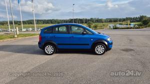 Zils Audi A2 2004 Tartu, ar dzinēja tilpumu 1.60 L un nobraukumu 264 tūkst. km par 4900 €, foto 21 vietnē AUTOMOTO.COM.LV