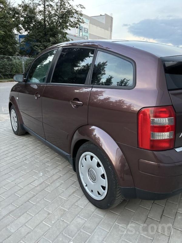 Brūns Audi A2 2003 Rīga, ar dzinēja tilpumu 1.40 L un nobraukumu 265 tūkst. km par 2650 €, foto 9 vietnē AUTOMOTO.COM.LV