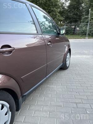 Brūns Audi A2 2003 Rīga, ar dzinēja tilpumu 1.40 L un nobraukumu 265 tūkst. km par 2650 €, foto 12 vietnē AUTOMOTO.COM.LV