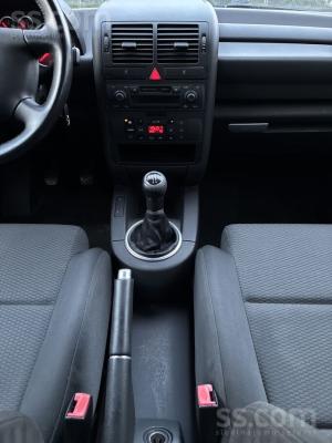 Brūns Audi A2 2003 Rīga, ar dzinēja tilpumu 1.40 L un nobraukumu 265 tūkst. km par 2650 €, foto 17 vietnē AUTOMOTO.COM.LV