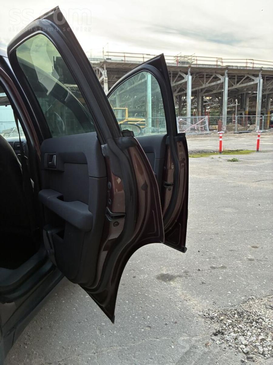 Brūns Audi A2 2003 Rīga, ar dzinēja tilpumu 1.40 L un nobraukumu 265 tūkst. km par 2650 €, foto 23 vietnē AUTOMOTO.COM.LV